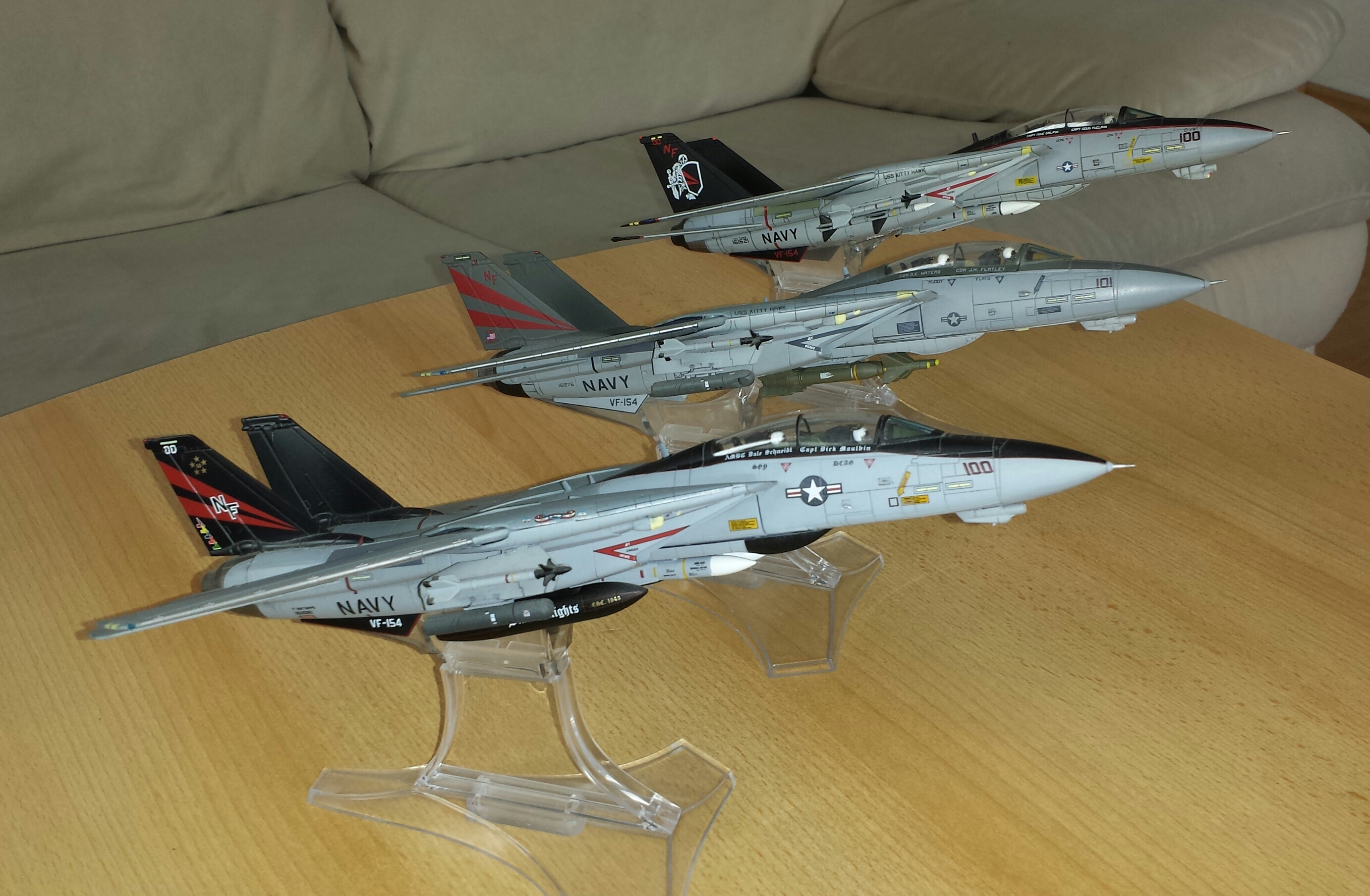 CENTURY WINGS Aircraft Diecast Model | Collector